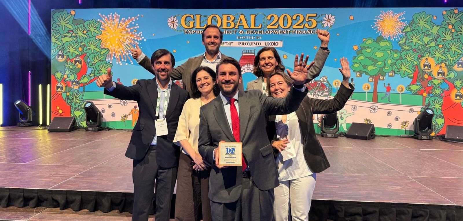 Cesce recoge el premio de TXF Operación del Año - Cesce España